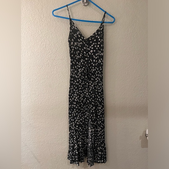 Rewind | Dresses | Rewind Xs Button Down Front Slit Floral Midi Dress ...